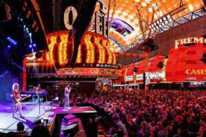 15 Free & Fun Things To Do In Las Vegas Under 21, But Over 18 (2025)