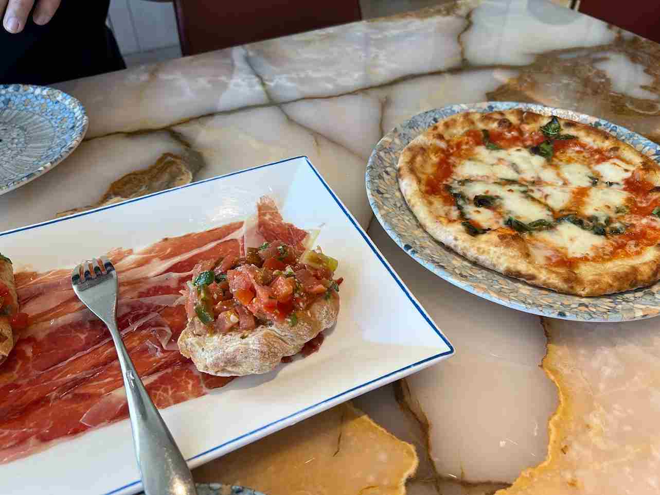 20 Affordable Best Brunch On Las Vegas Strip: Don’t Miss (2025)