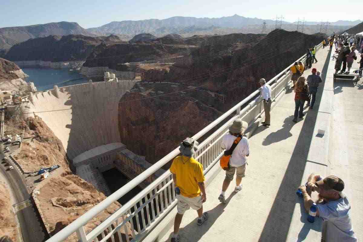 Hoover Dam Hours 2026: Opening Times, Tours & Tips