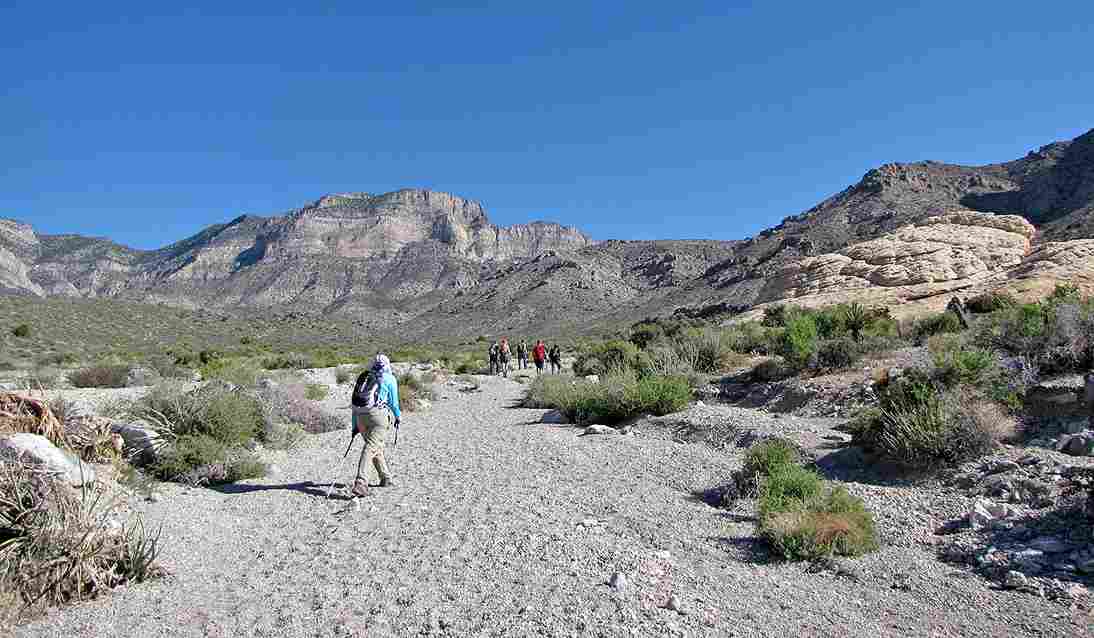 20 Must-Do Best Hikes Near Las Vegas In 2026