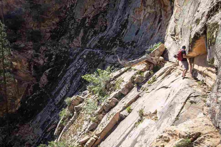 20 Must-Do Best Hikes Near Las Vegas In 2025