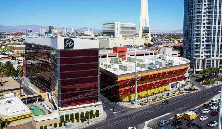 16 Cheap Best Hotels Off The Strip In Las Vegas (2026)